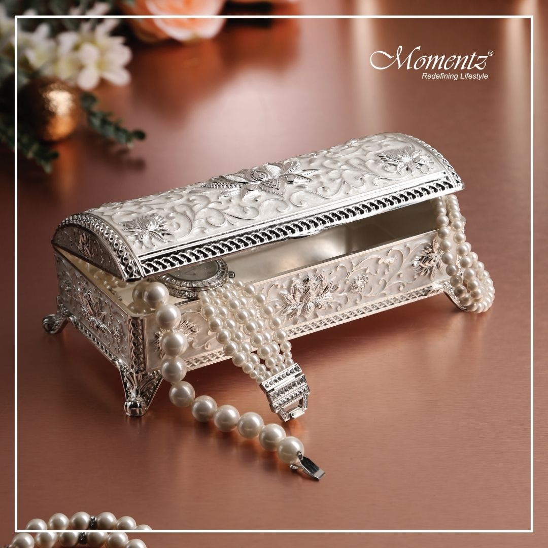 Buy Silver Jewellery Boxes for Gifts Online from Momentz